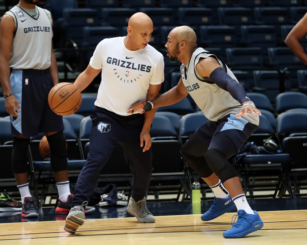 Phoenix Suns Welcome Jevon Carter Photo Gallery | NBA.com