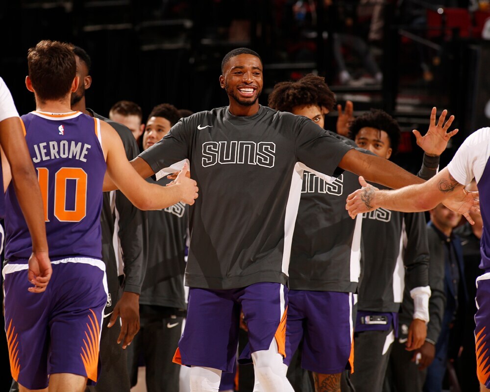 2019-20 Phoenix Suns: Mikal Bridges Photo Gallery | NBA.com