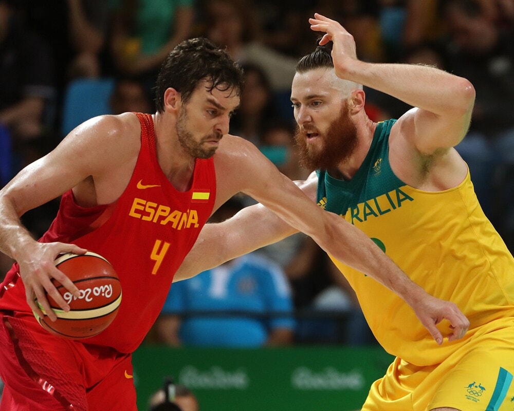 Baynes to Phoenix! Photo Gallery | NBA.com