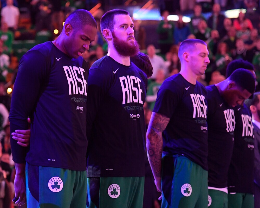 Baynes to Phoenix! Photo Gallery | NBA.com