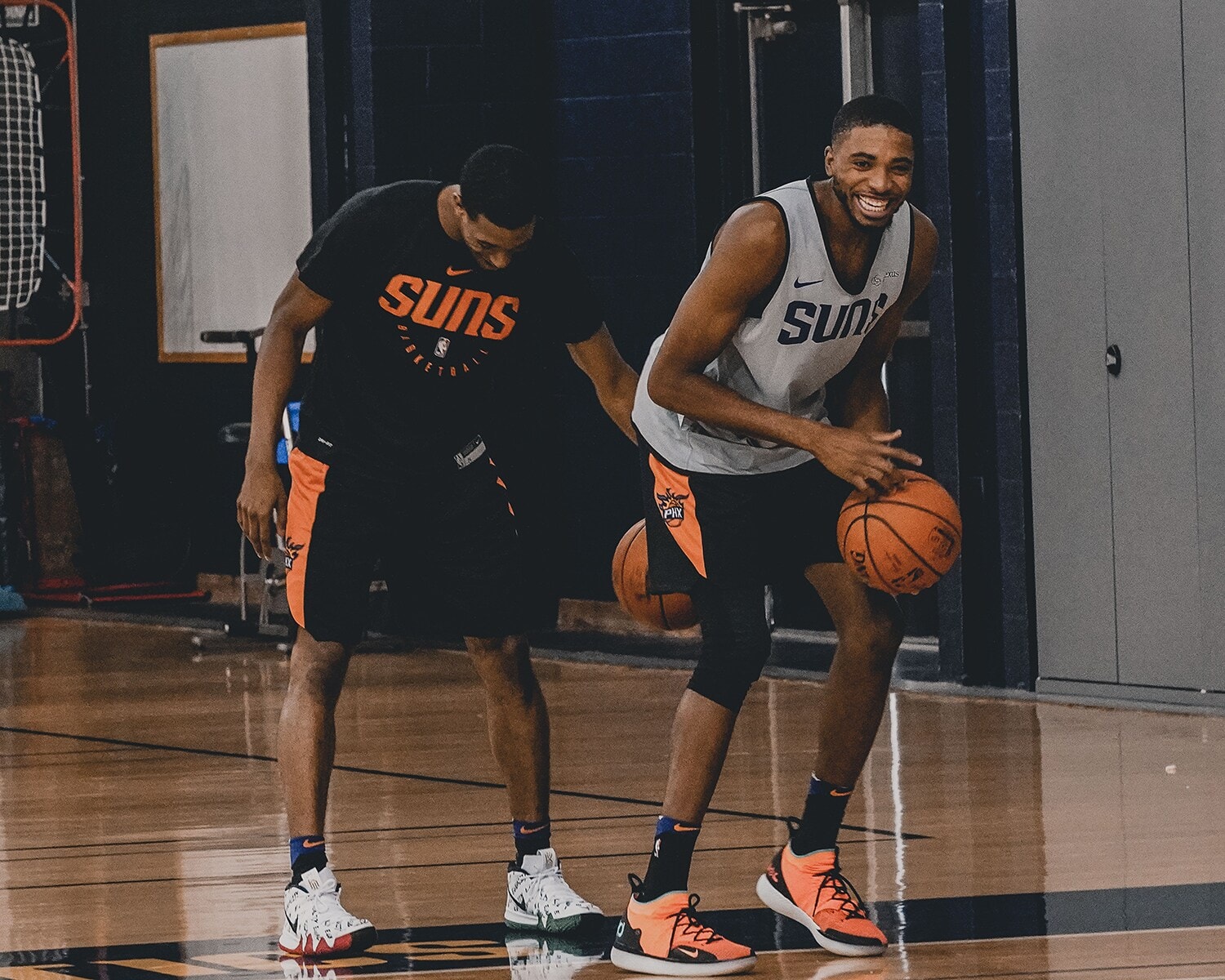 2018-19 Suns Camp Day 1 Photo Gallery | NBA.com