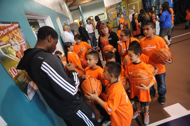APS Court Dedication in Bisbee, AZ Photo Gallery | NBA.com