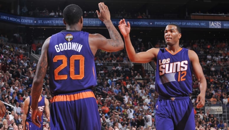Warren, Goodwin Growing in Heat of Playoff Race | Phoenix Suns