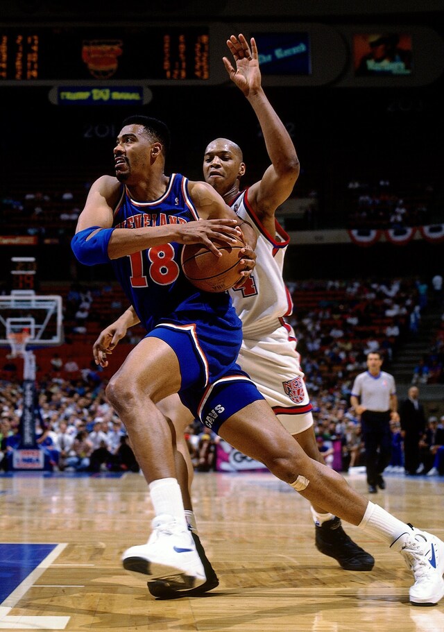 Remembering John "Hot Rod" Williams Photo Gallery | NBA.com