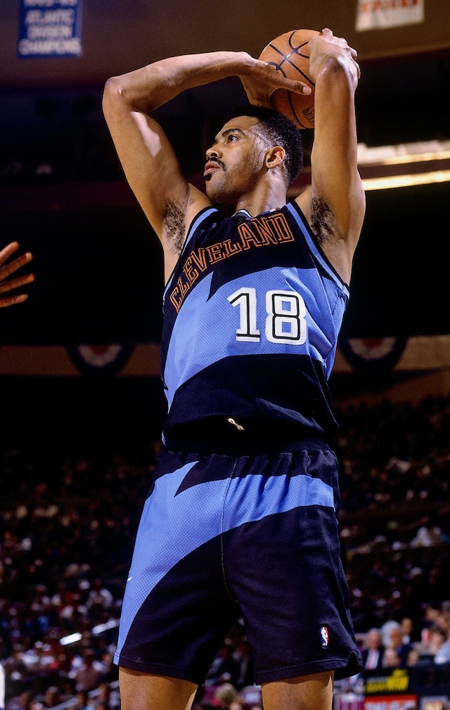 Remembering John "Hot Rod" Williams Photo Gallery | NBA.com