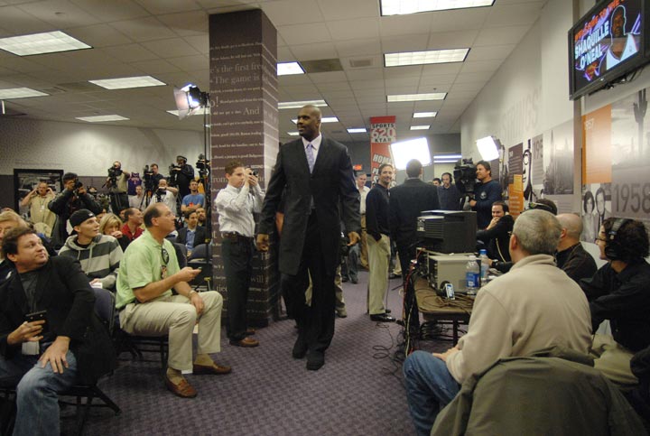 Shaquille O'Neal Through the Years | Phoenix Suns