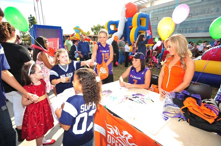 Suns Charities 2010-11 Photo Gallery | NBA.com