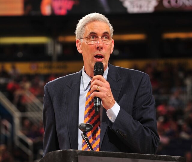 John MacLeod Ring of Honor Induction Photo Gallery | NBA.com