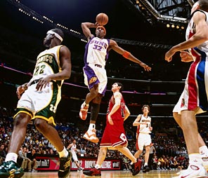 2004 Rookie Challenge -- Stoudemire MVP | Phoenix Suns