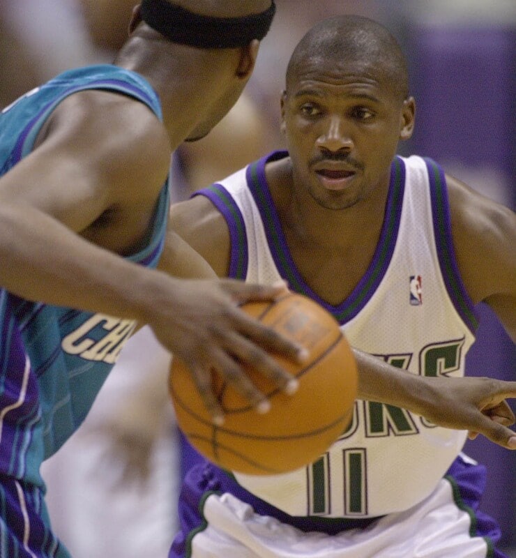 Lindsey Hunter Photo Gallery | NBA.com