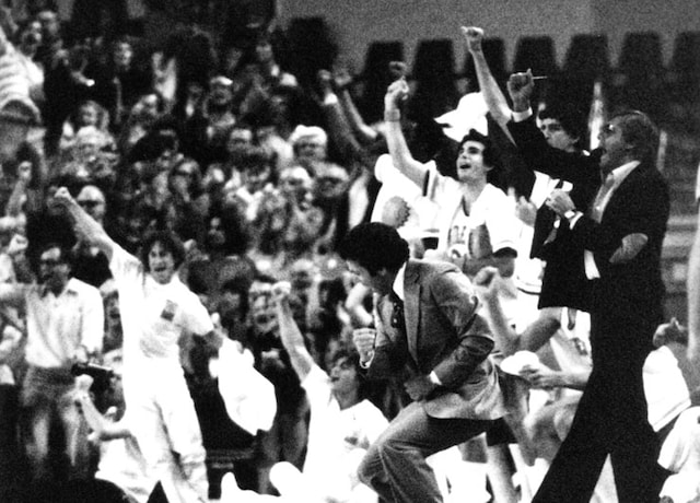 John MacLeod Through the Years Photo Gallery | NBA.com