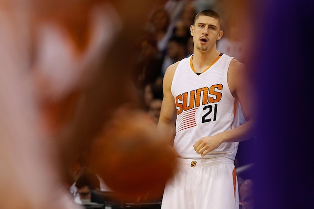 Alex Len Photo Gallery | NBA.com