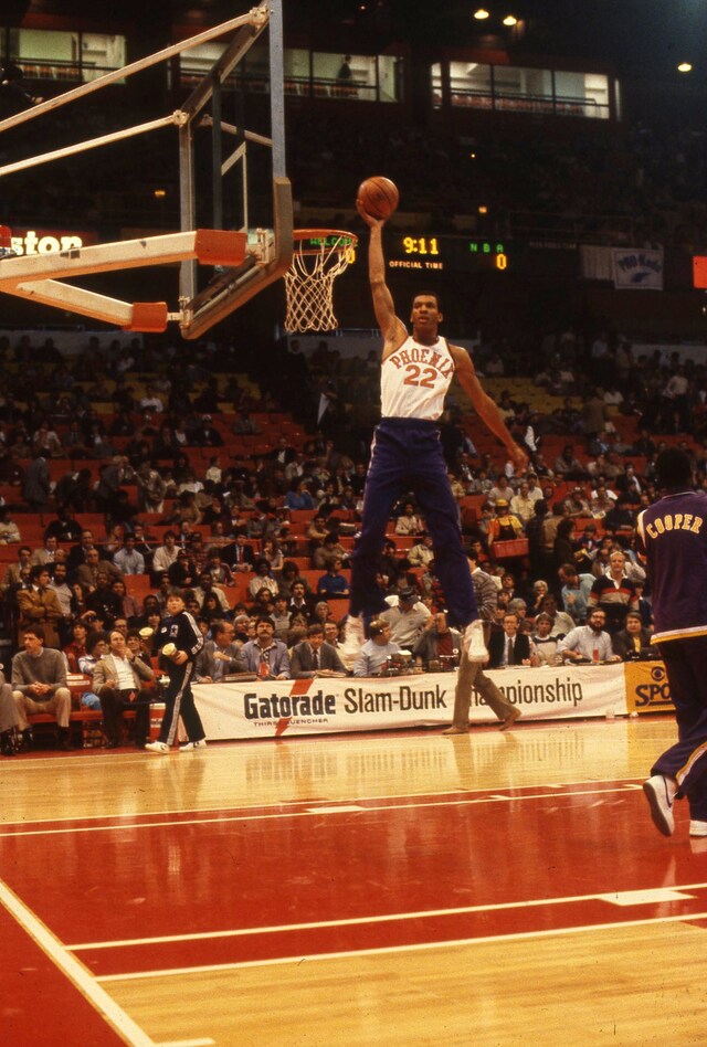 Through the Years: Larry Nance Photo Gallery | NBA.com