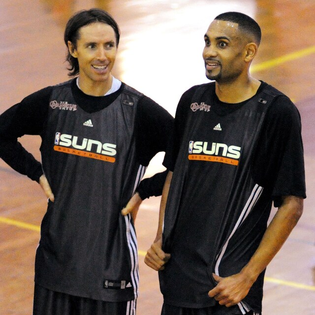 Steve Nash Through the Years Photo Gallery | NBA.com