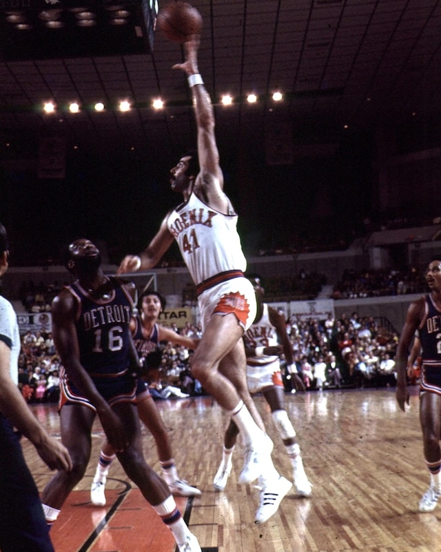 Remembering Neal Walk Photo Gallery | NBA.com