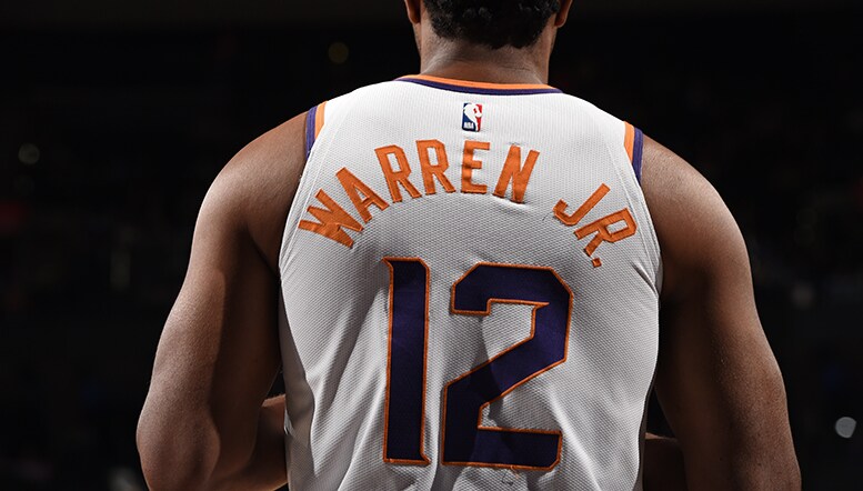 Warren Returns to the Court, Along with a Whole Lot of Buckets ...