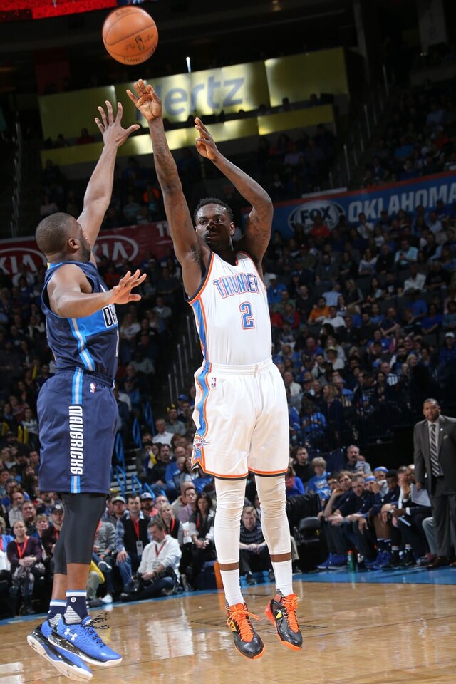 Thunder vs. Mavericks - Jan. 13, 2016 Photo Gallery | NBA.com