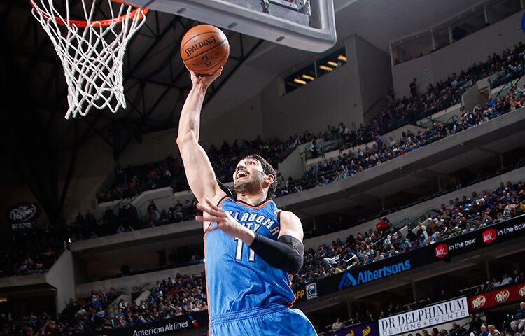 Thunder at Mavericks - Feb. 24, 2016 Photo Gallery | NBA.com