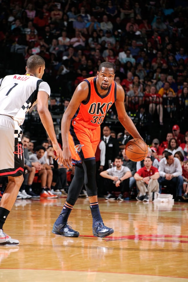 Thunder at Rockets - April 3, 2016 Photo Gallery | NBA.com