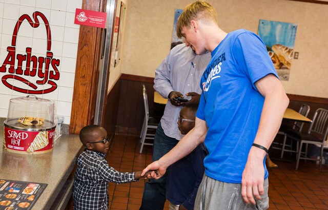 Thunder Acts of Kindness in Photos Photo Gallery | NBA.com