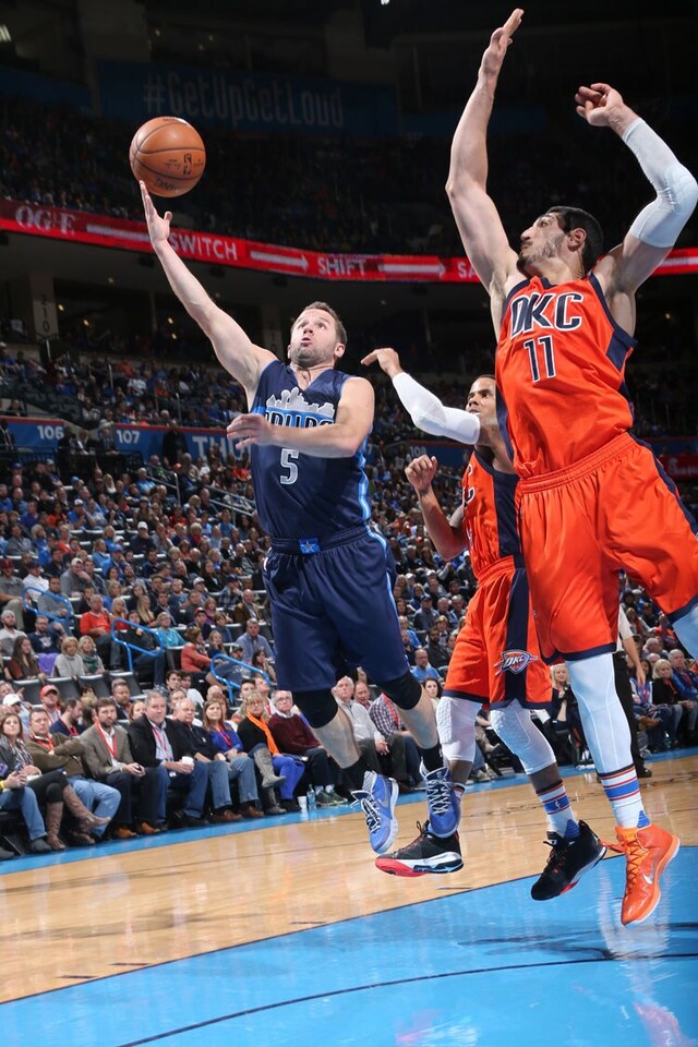 Thunder vs. Mavericks - Nov. 22, 2015 Photo Gallery | NBA.com