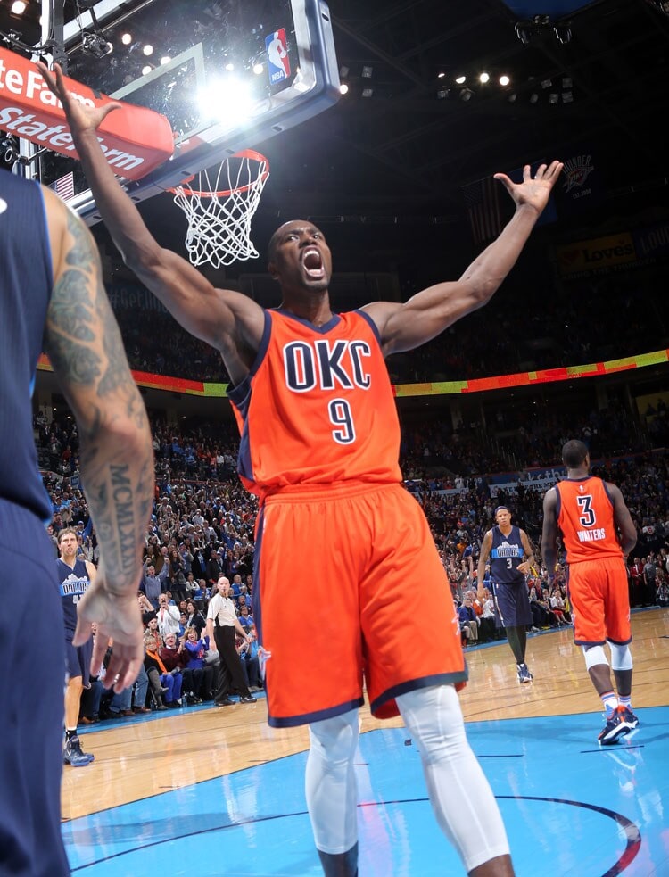 Thunder vs. Mavericks - Nov. 22, 2015 Photo Gallery | NBA.com
