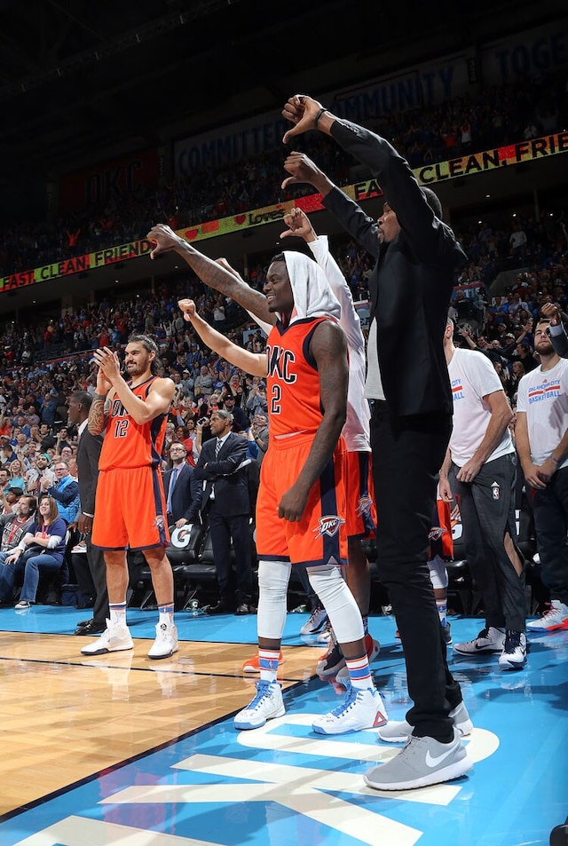 Thunder vs. Mavericks - Nov. 22, 2015 Photo Gallery | NBA.com