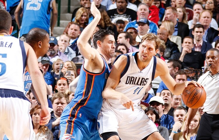 Thunder at Mavericks - Feb. 24, 2016 Photo Gallery | NBA.com