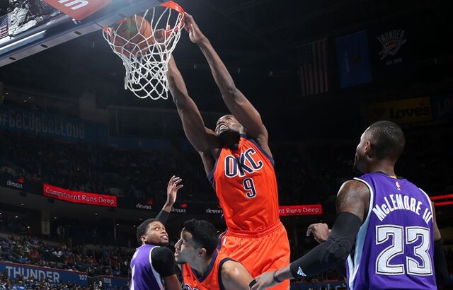 Thunder vs. Kings - Dec. 6, 2015 Photo Gallery | NBA.com