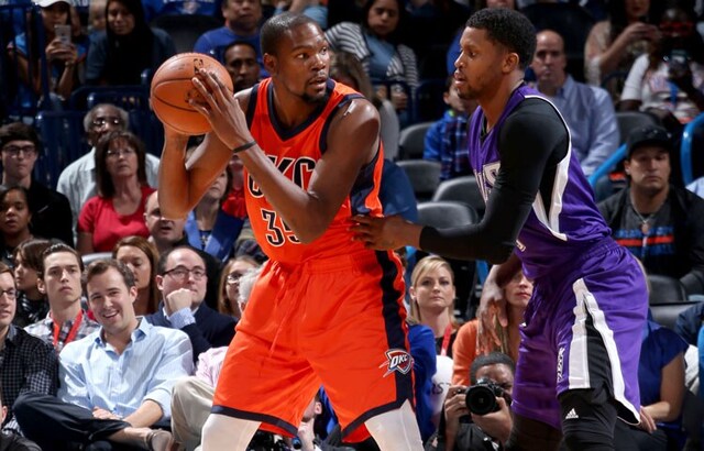 Thunder vs. Kings - Dec. 6, 2015 Photo Gallery | NBA.com