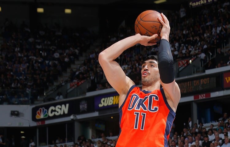 Thunder at Kings - April 9, 2016 Photo Gallery | NBA.com