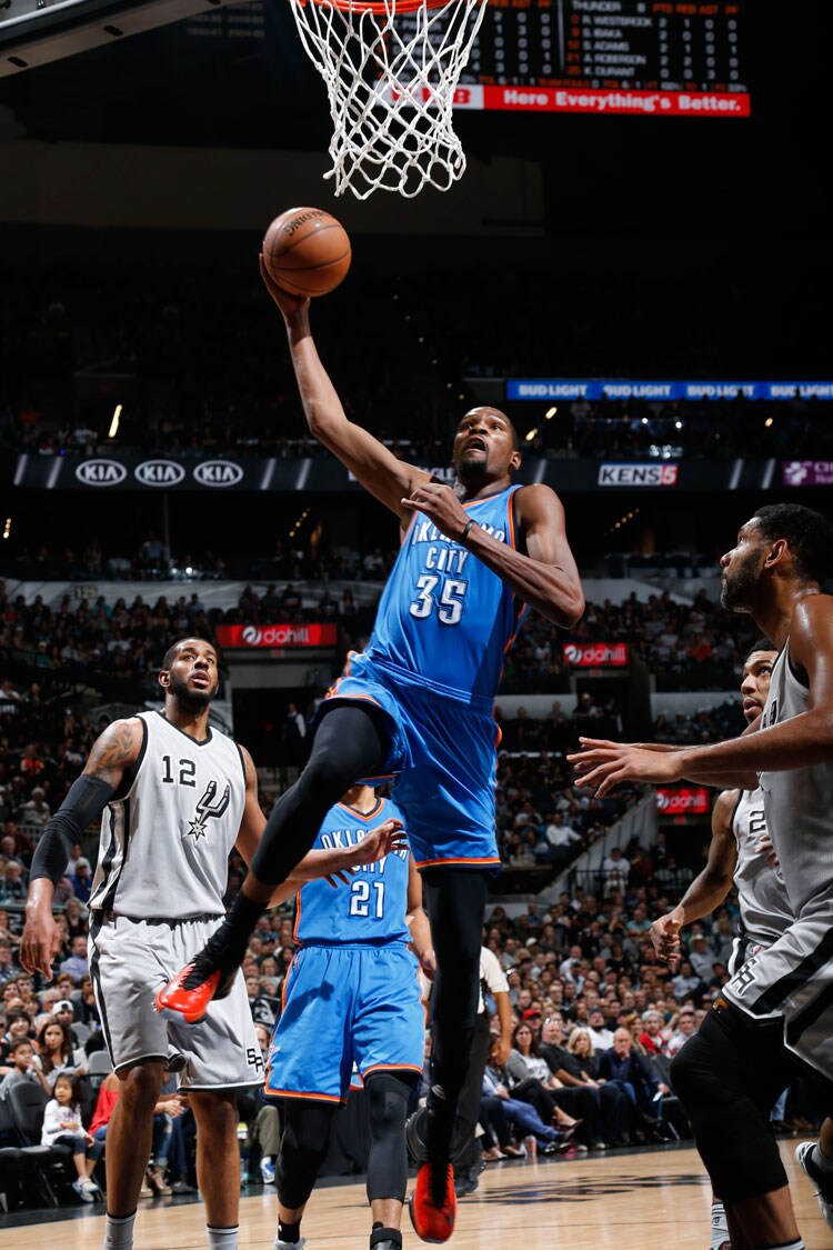 Thunder at Spurs - March 12, 2016 Photo Gallery | NBA.com