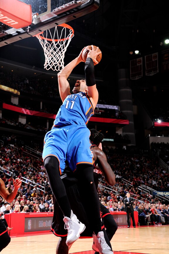 Thunder at Rockets - Jan. 5, 2017 Photo Gallery | NBA.com