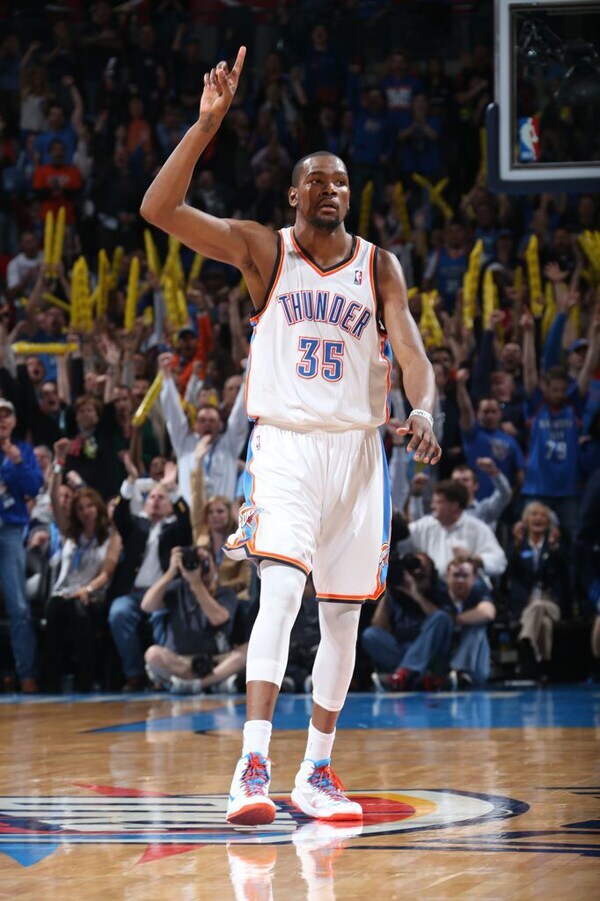 Thunder vs. Spurs: April 4, 2013 Photo Gallery | NBA.com
