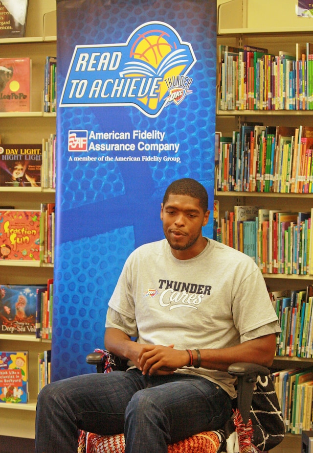 Reading Timeout with Ryan Gomes Photo Gallery | NBA.com