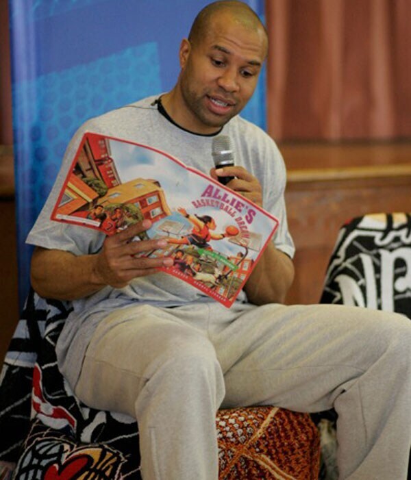 Players Stress Importance of Reading in Community Photo Gallery | NBA.com