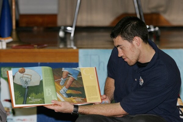 THUNDER: Photo Gallery--Read to Achieve at Tulakes Elementary Photo ...
