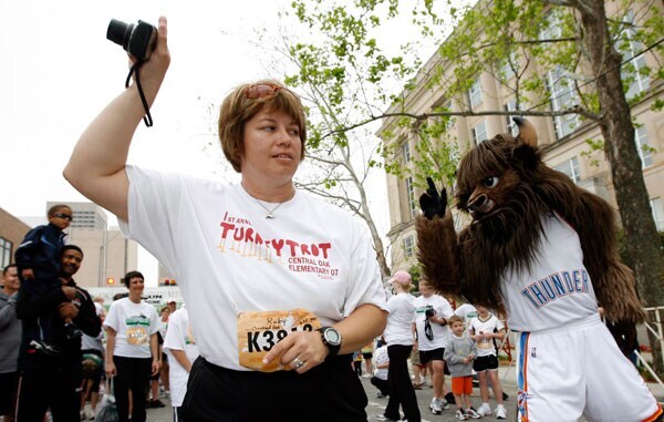 THUNDER: Rumble, Kids Have Fun in Memorial Marathon Photo Gallery | NBA.com