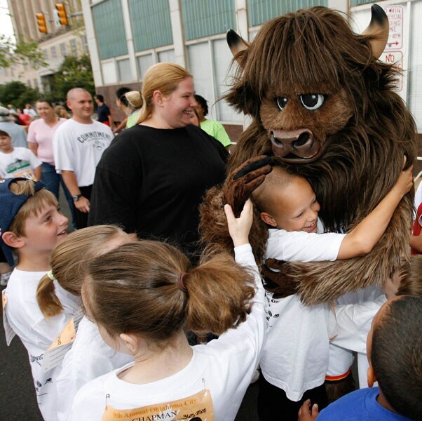 THUNDER: Rumble, Kids Have Fun in Memorial Marathon Photo Gallery | NBA.com