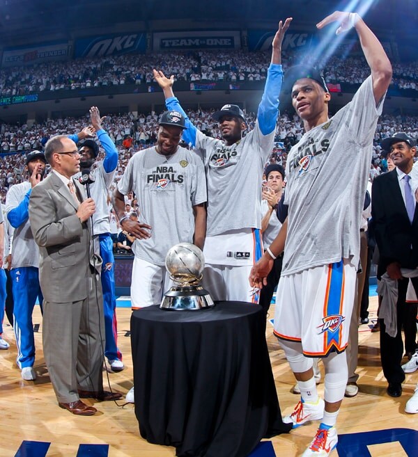 Trophy Presentation Photo Gallery | NBA.com
