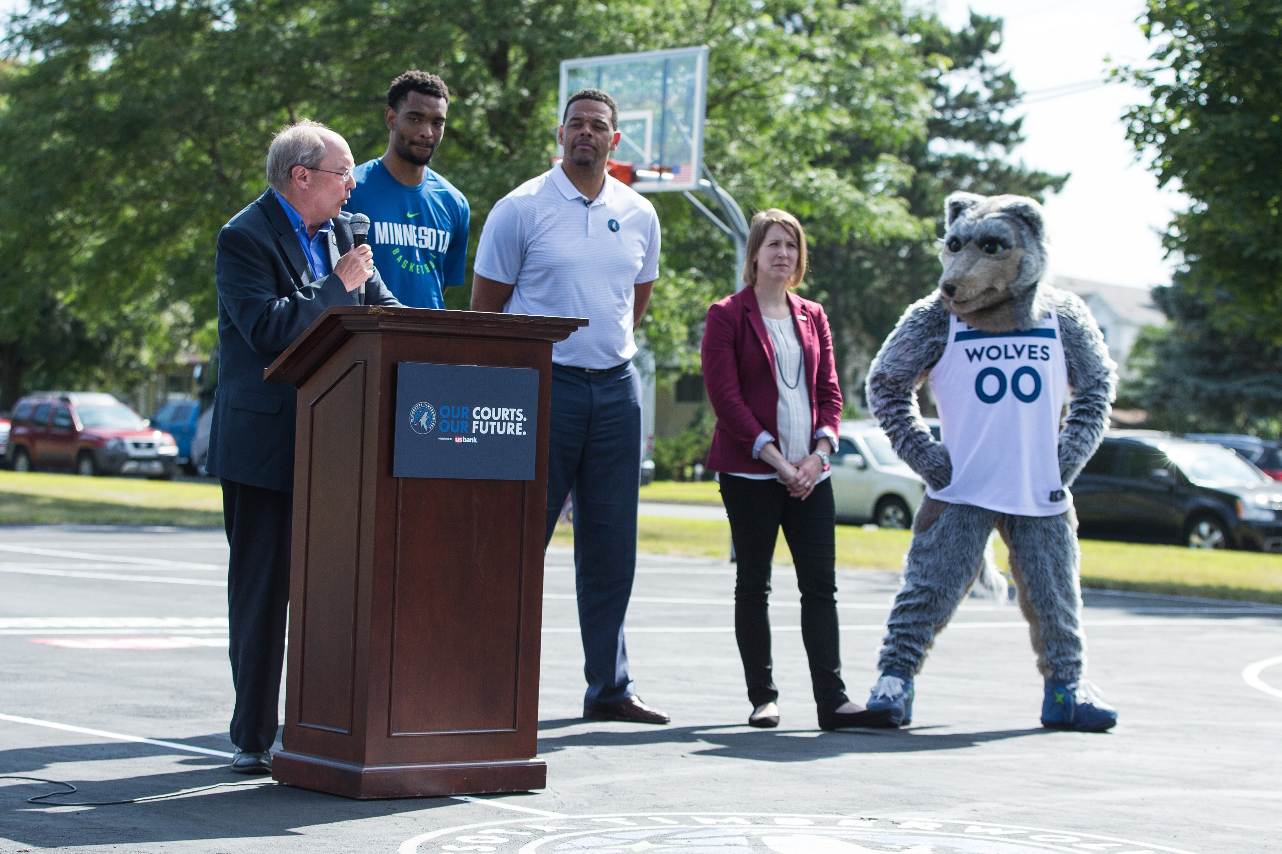 Gallery | Timberwolves And U.S. Bank Unveil Court In Hastings ...