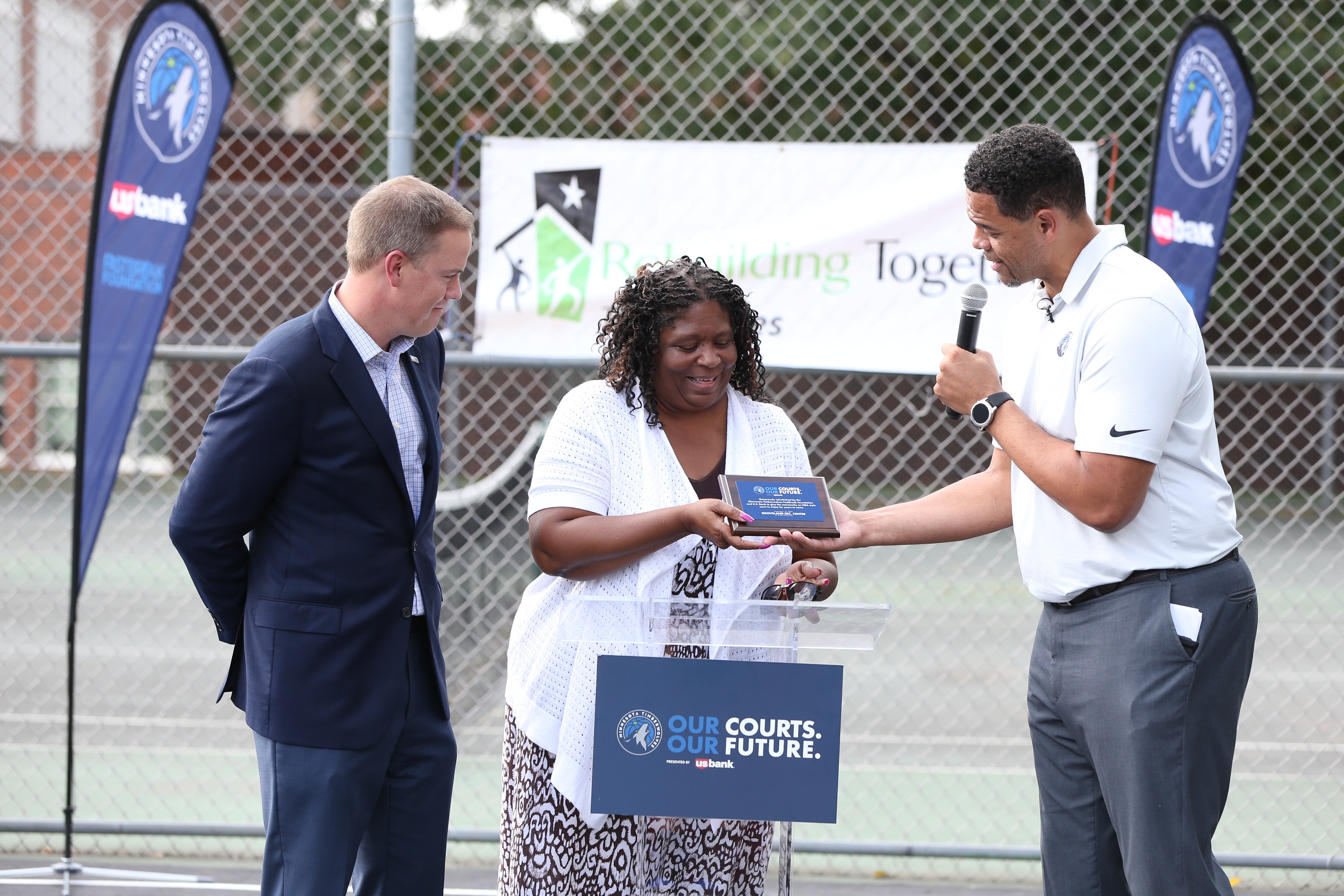 Gallery | Timberwolves and U.S. Bank Unveil Court in St. Paul Photo ...