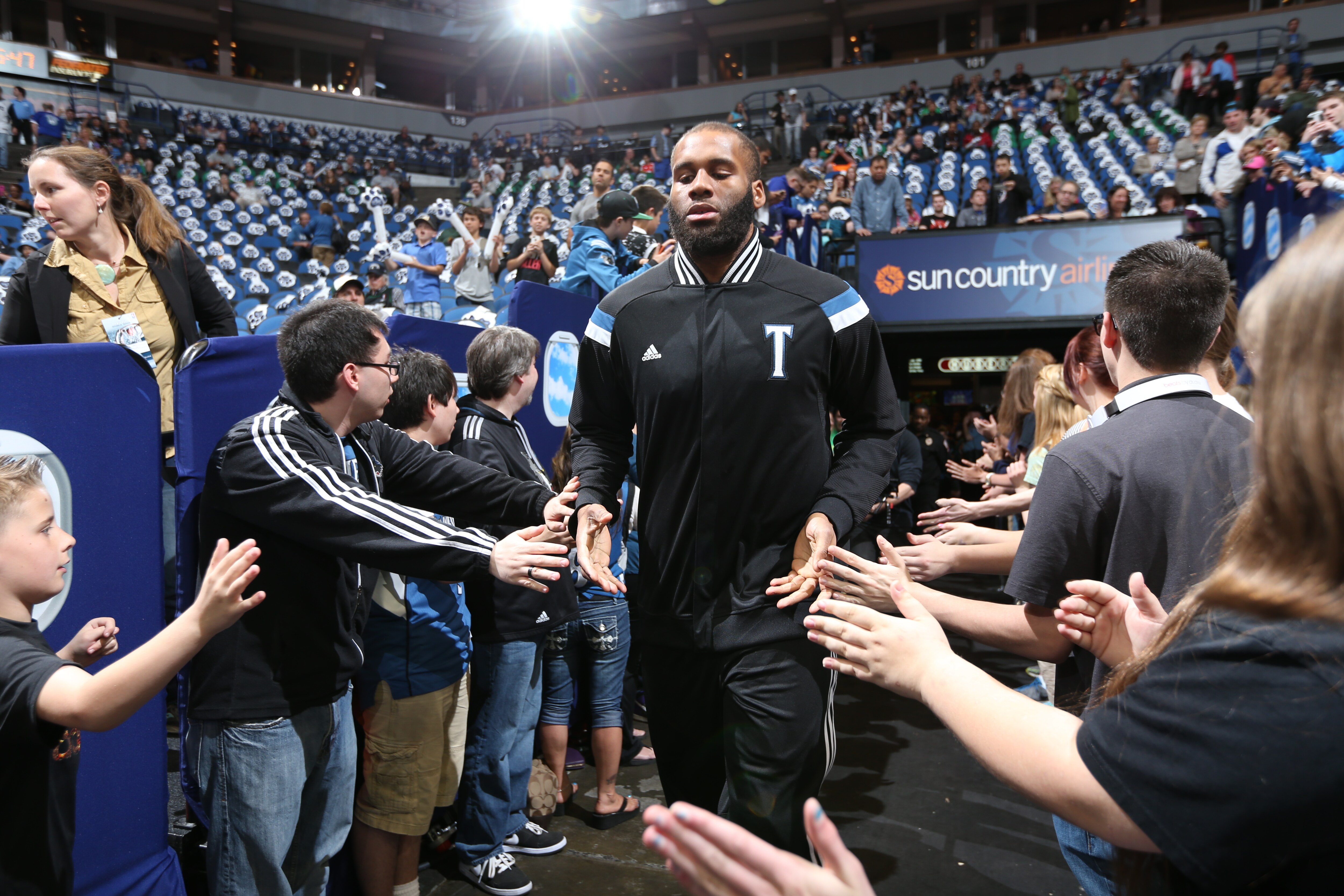 Photo Gallery | Wolves vs. Thunder | Minnesota Timberwolves