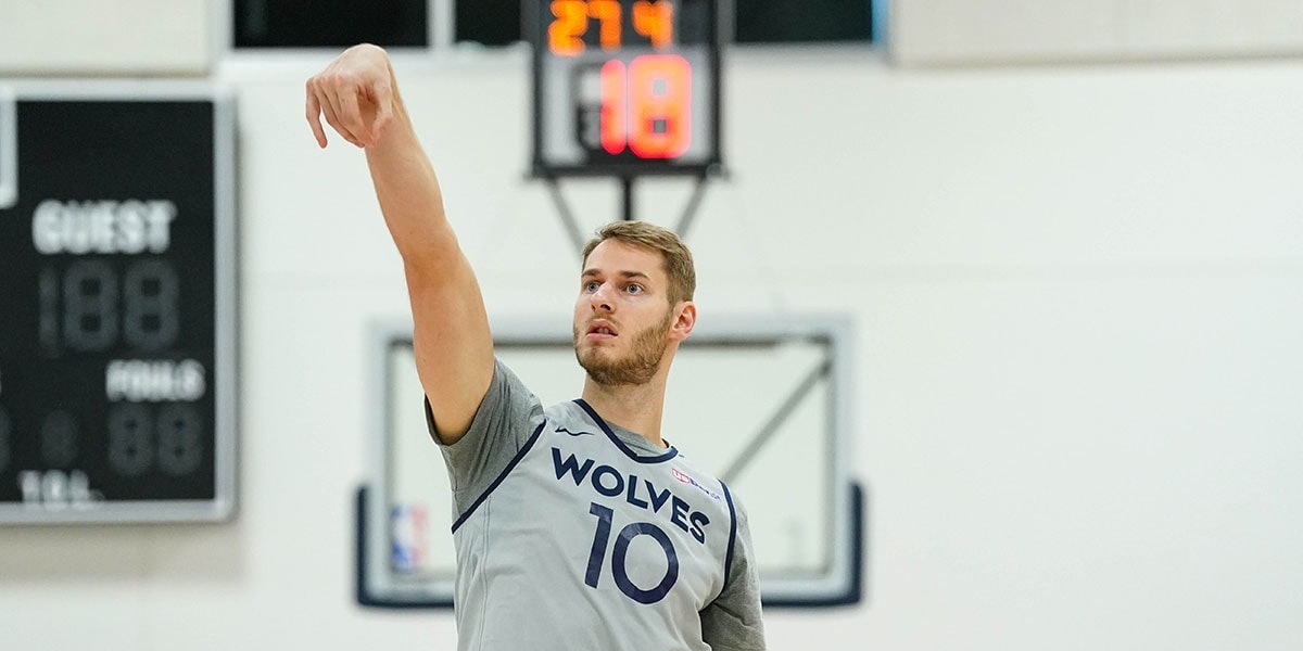 Layman’s Versatility Provides Boost To Wolves | Minnesota Timberwolves