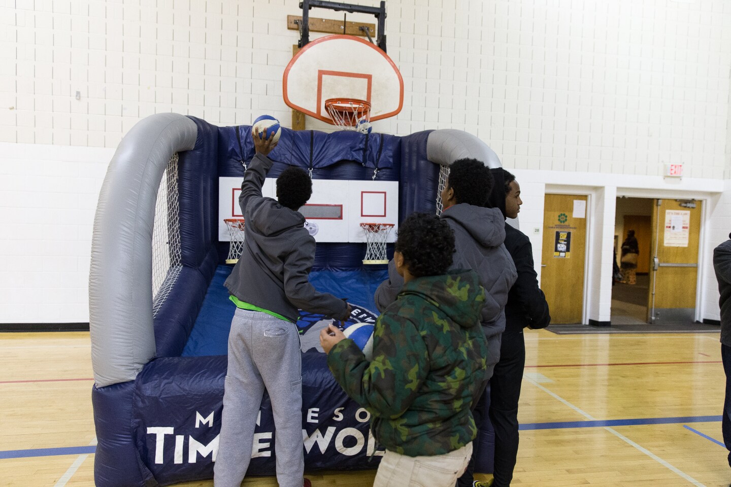 Gallery | Thanksgiving Event with Hy-Vee Photo Gallery | NBA.com