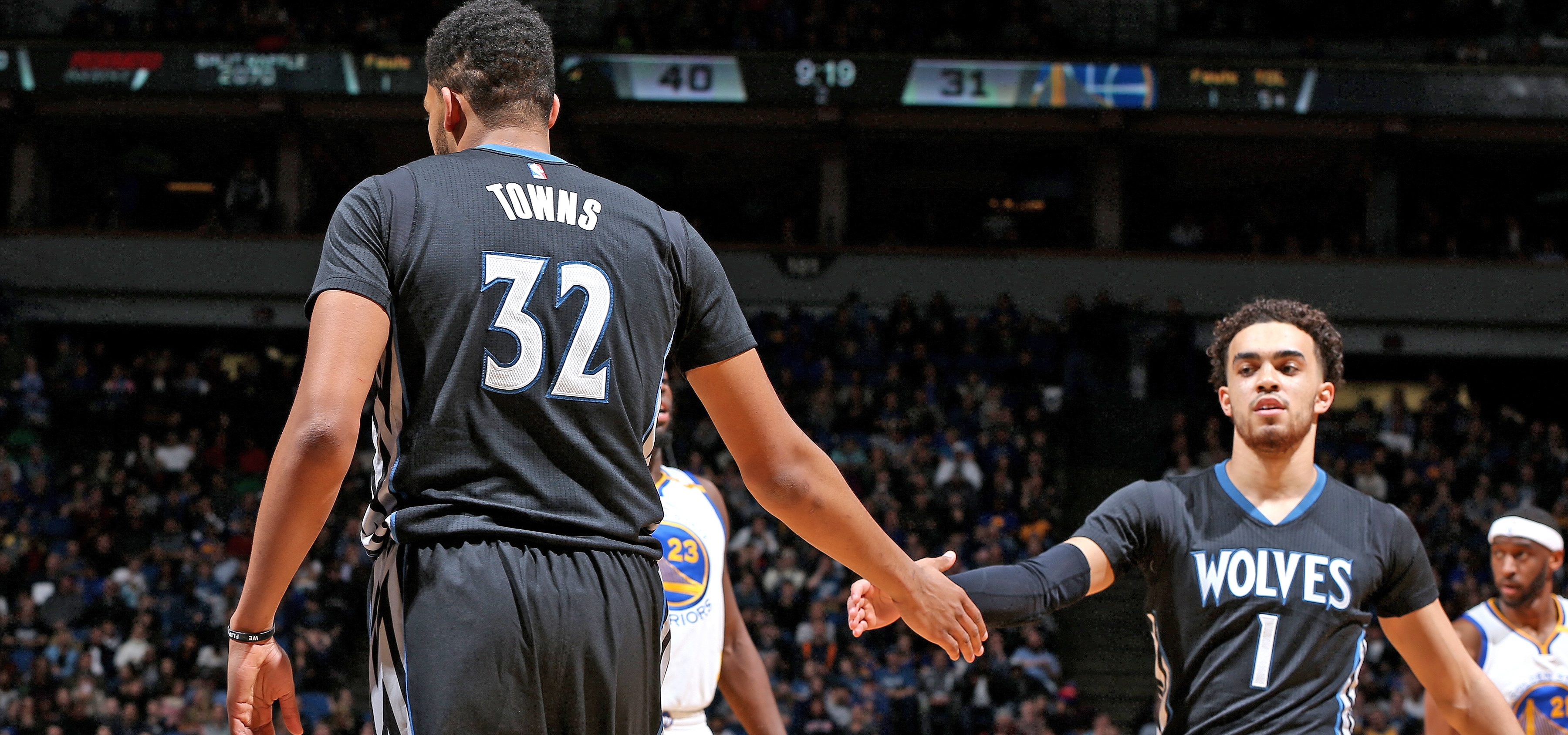 Wolves Flex On Warriors In Front Of Historic Crowd | Minnesota Timberwolves