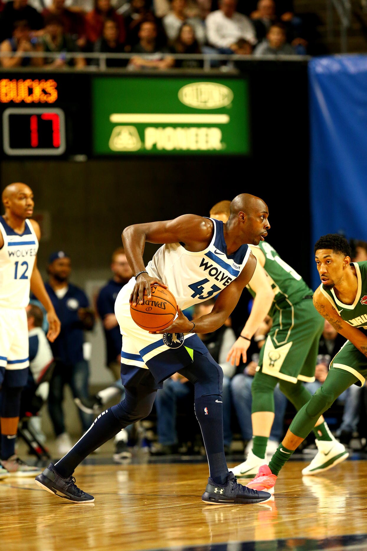 Preseason Gallery | Timberwolves vs. Bucks In Iowa Photo Gallery | NBA.com
