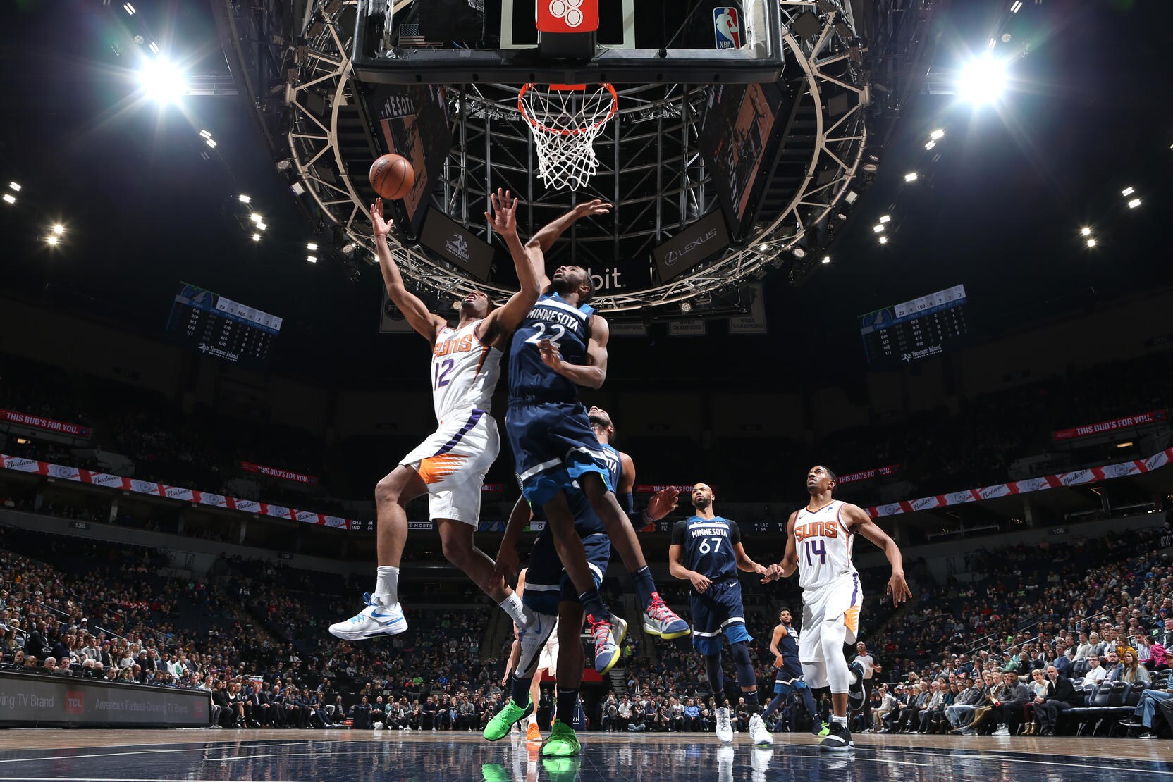 Gallery | Wolves vs. Suns Photo Gallery | NBA.com