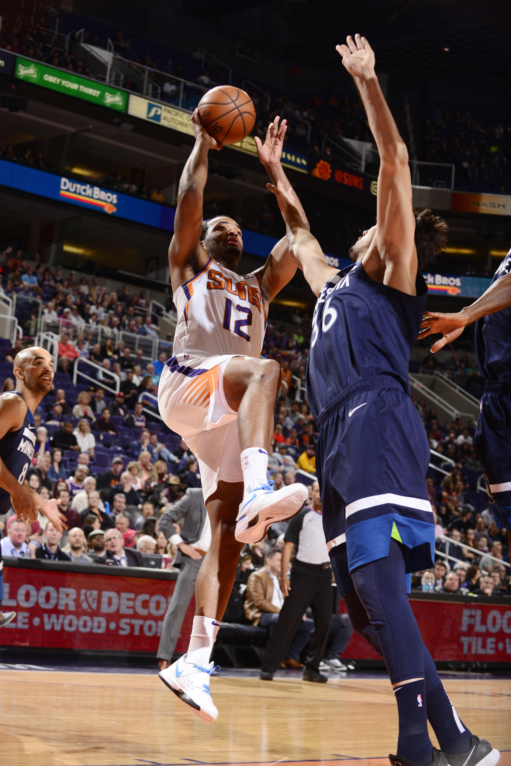 Gallery | Wolves At Suns Photo Gallery | NBA.com