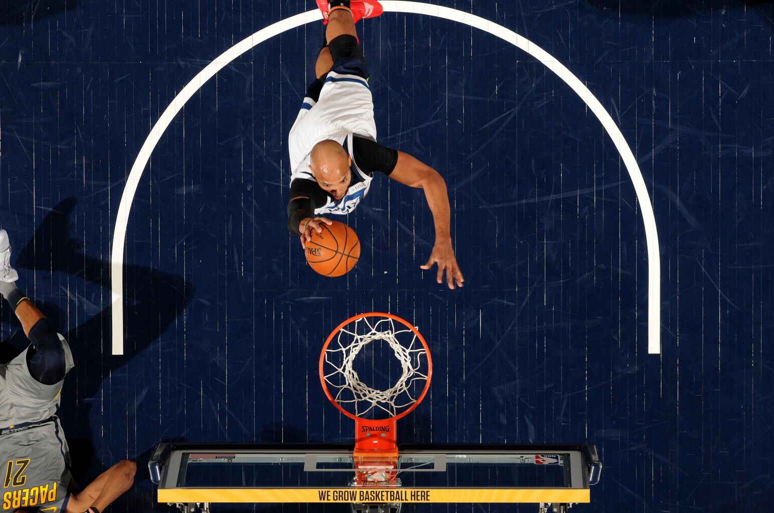 Gallery | Wolves at Pacers Photo Gallery | NBA.com